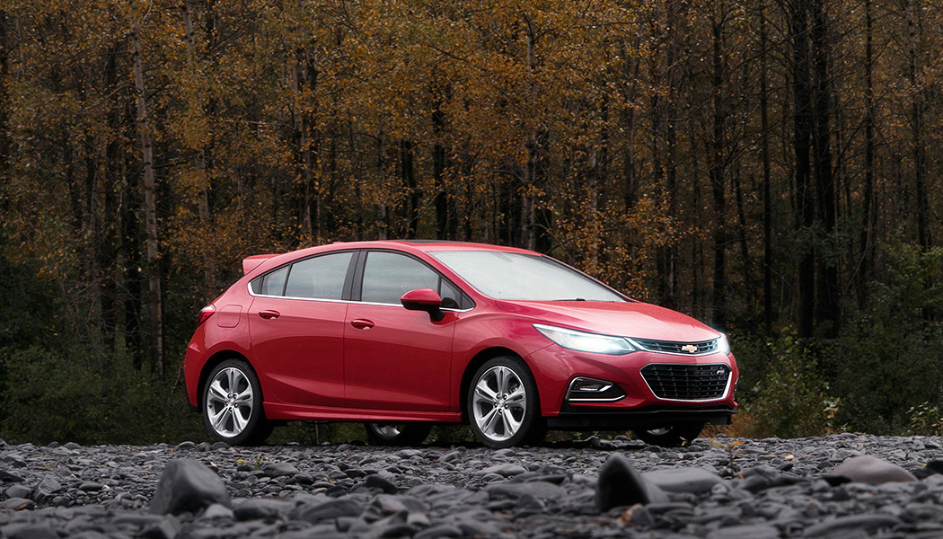 Chevrolet Cruze Diesel Hatchback: Fuel Miser Packs Connectivity, Quiet